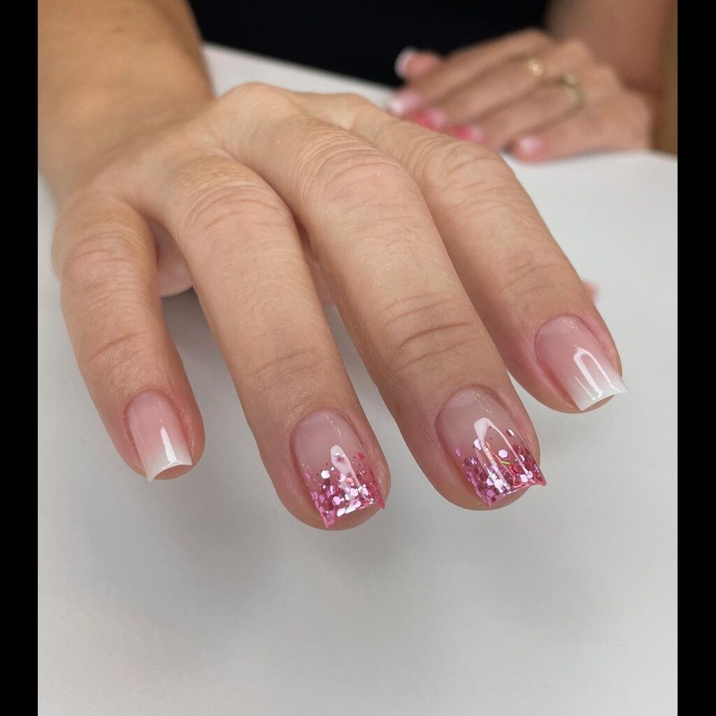 Unha de gel: +100 fotos para inspirar a próxima esmaltação!